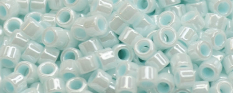 TOHO Aiko-Very Light Aqua Pearl TB-815 - Retail Bobby Bead